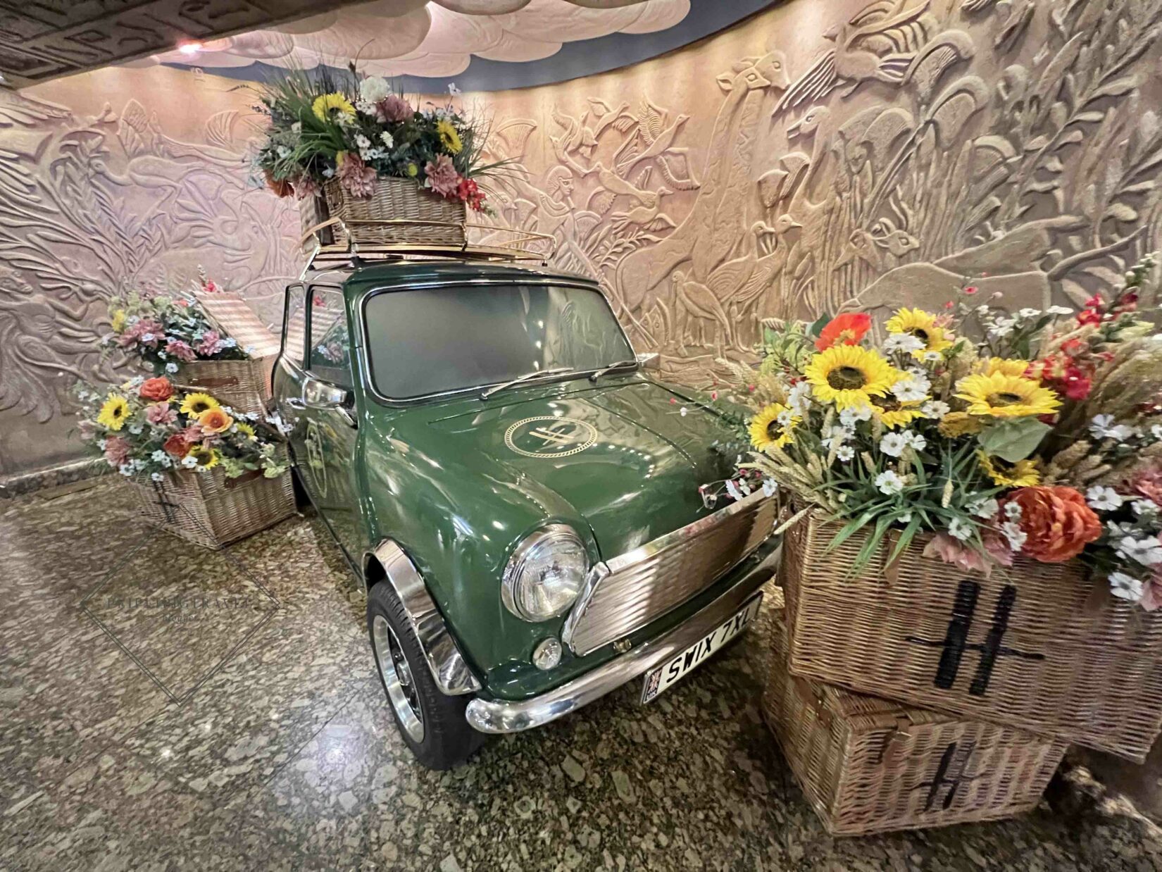 英國倫敦百貨｜Harrods－買紀念品必去、超多可愛小熊、倫敦最奢華貴婦級百貨公司、多年歷史華麗裝潢 | 美食瑜樂