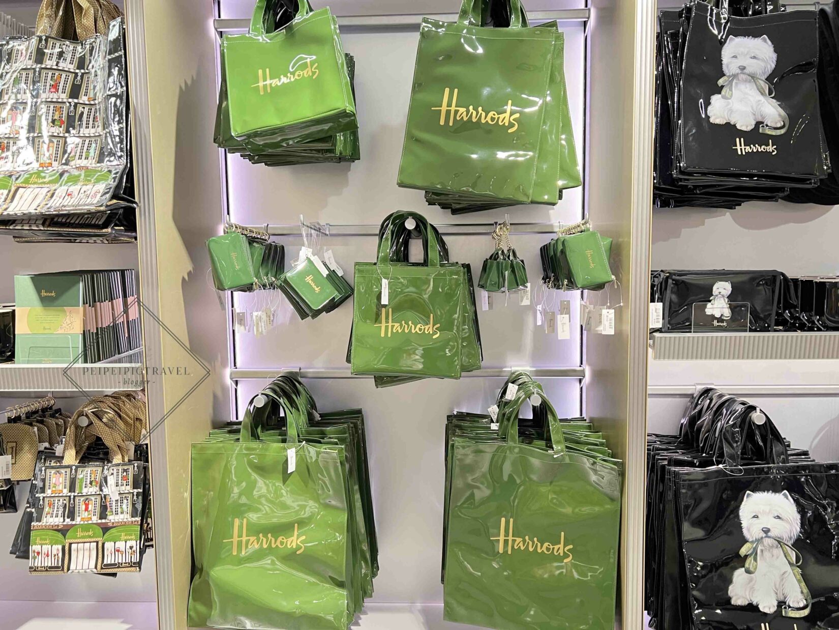 英國倫敦百貨｜Harrods－買紀念品必去、超多可愛小熊、倫敦最奢華貴婦級百貨公司、多年歷史華麗裝潢 | 美食瑜樂