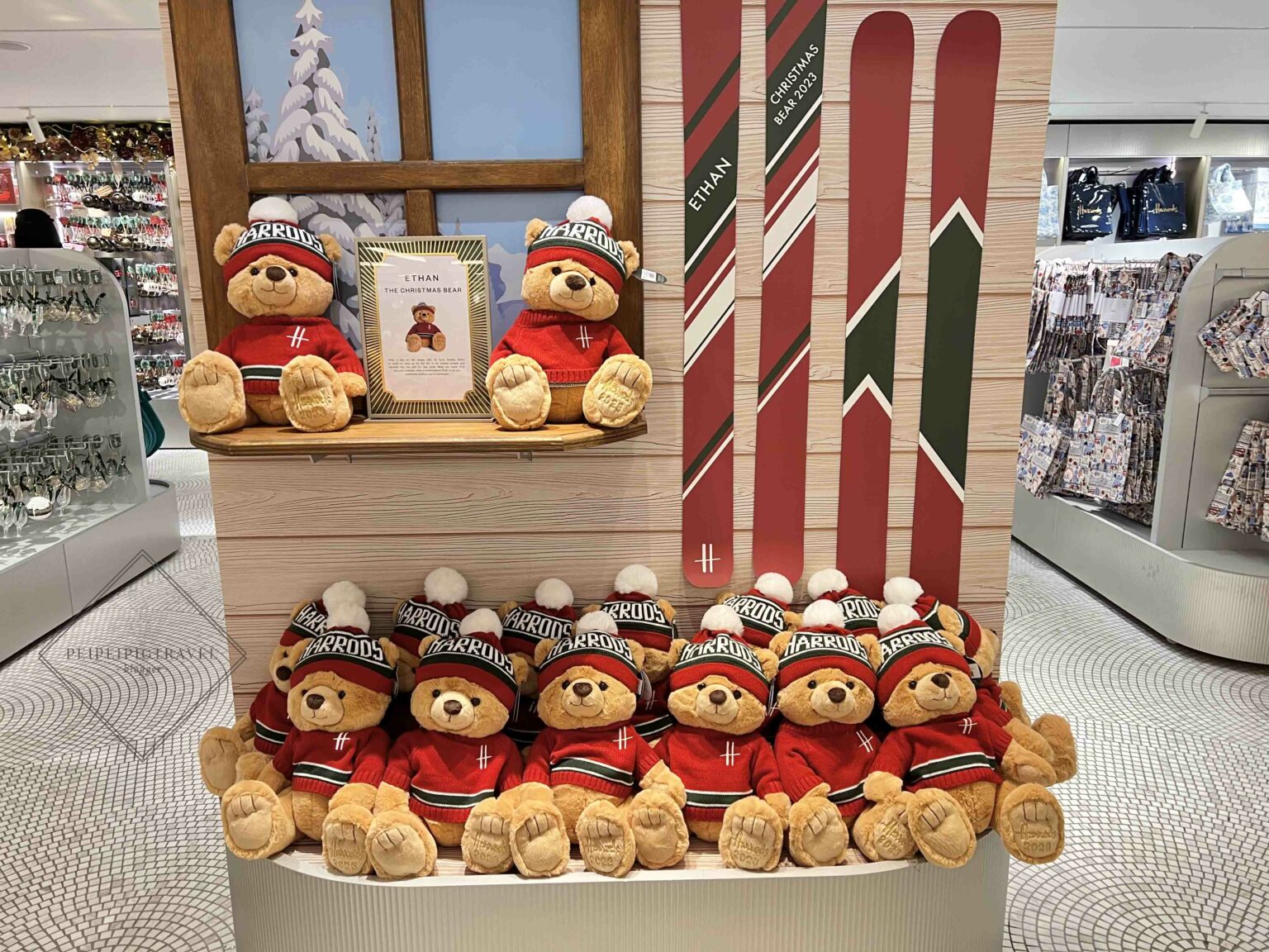 英國倫敦百貨｜Harrods－買紀念品必去、超多可愛小熊、倫敦最奢華貴婦級百貨公司、多年歷史華麗裝潢 | 美食瑜樂