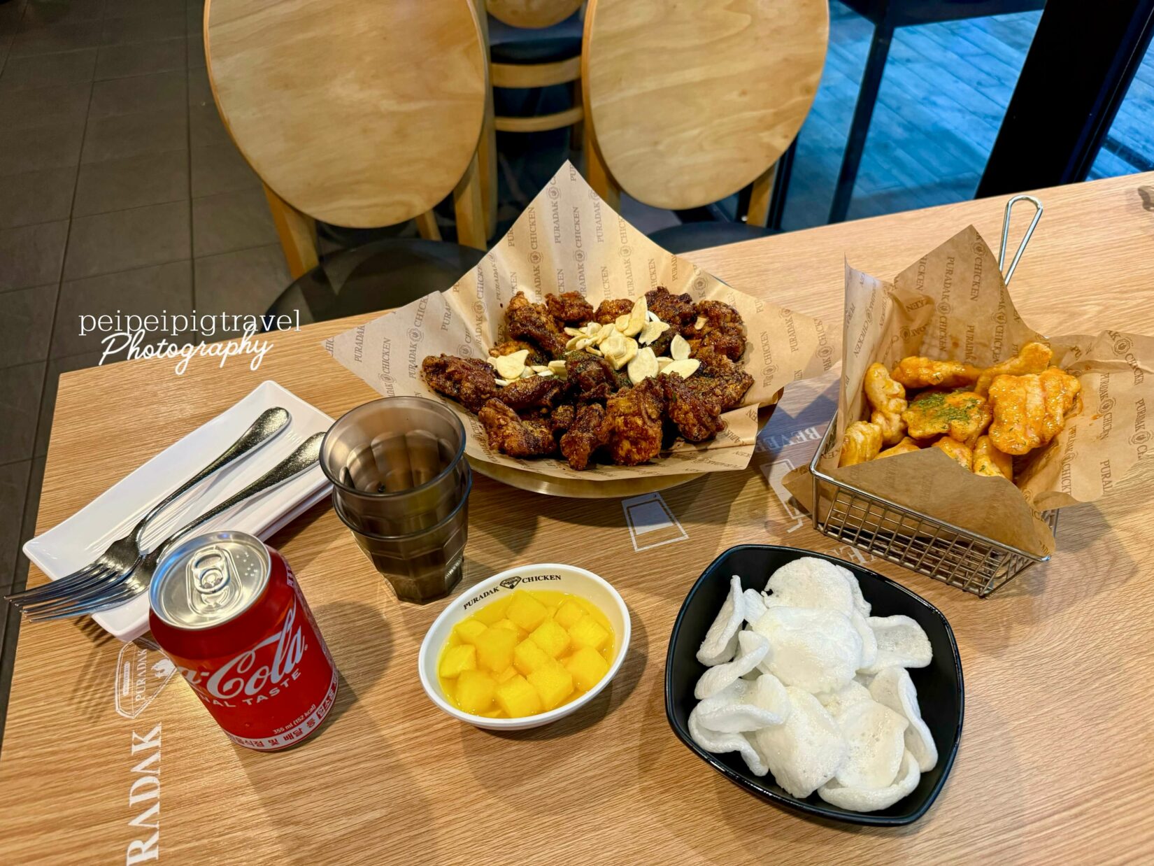 濟州島美食｜PURADAK CHICKEN－炸雞界的PRADA，連包裝盒都超像精品的連鎖炸雞店︎ | 美食瑜樂